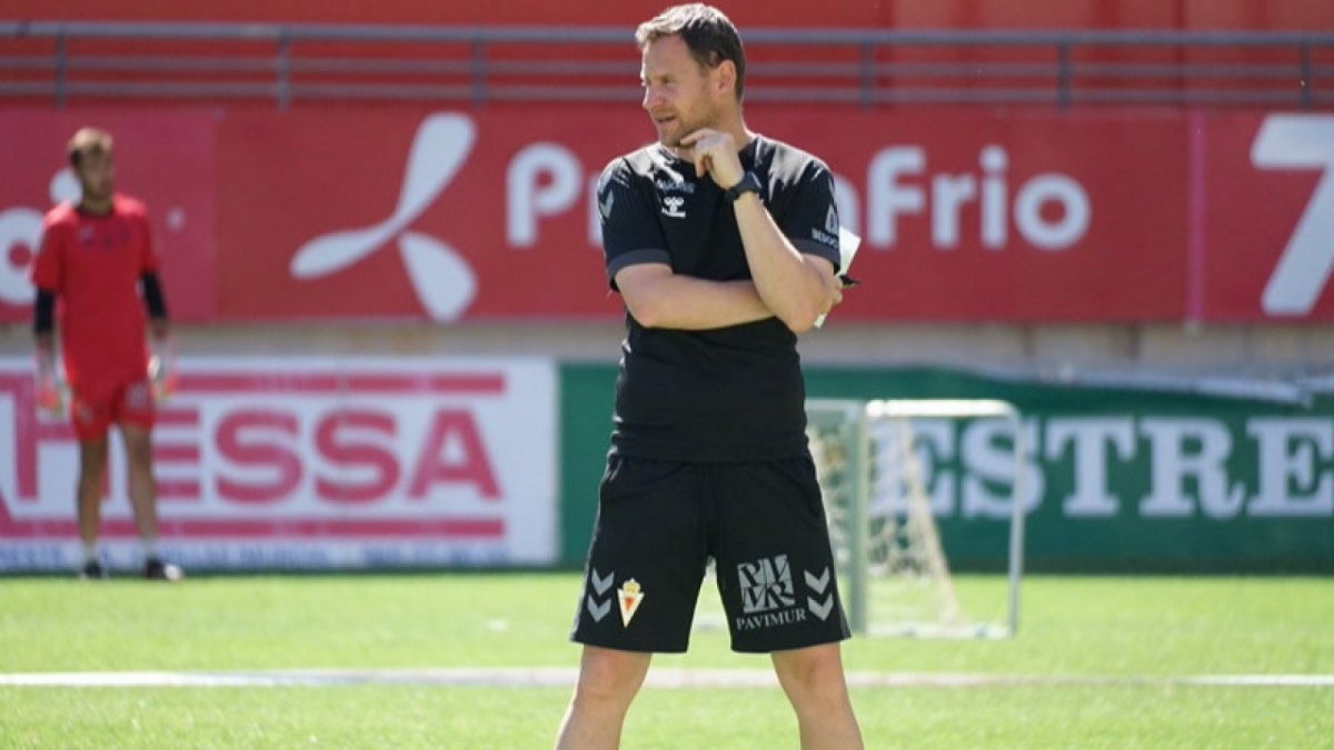 Mario Simón; "El reto de la temporada es ascender este domingo" | ORM