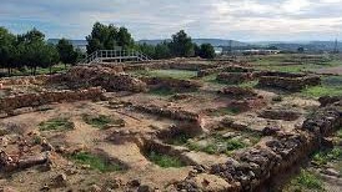 Un paseo 'concentrado' por la historia de Mula. | ORM