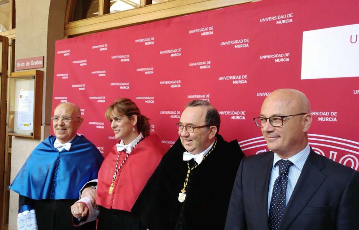 MURyCía. Raimundo González es Doctor Honoris Causa | ORM