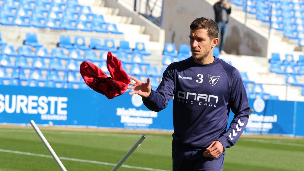 Víctor Mena: "El Peña Deportiva es un equipo muy rápido y peligroso" | ORM